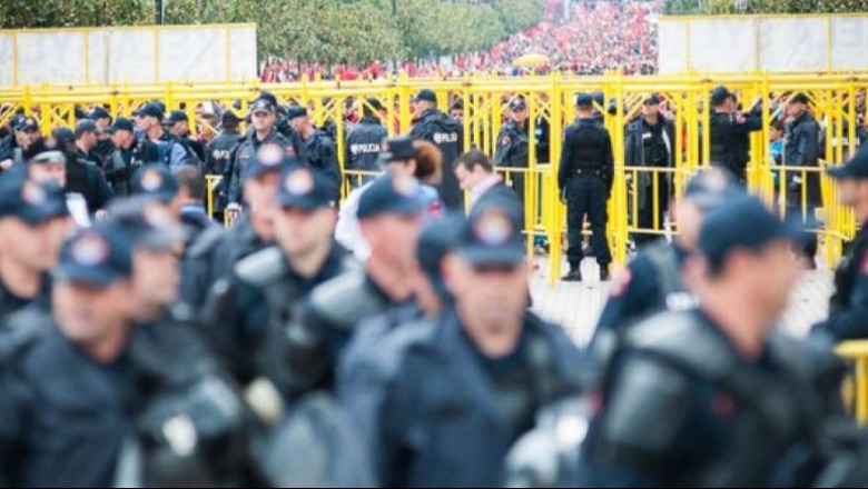 Derbi Tirana-Partizani, Policia njofton planin e masave | Albanian Post ... Derbi Tirana-Partizani, Policia njofton planin e masave | Albanian Post ...