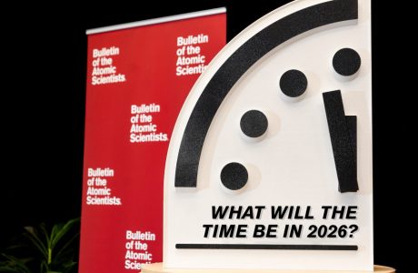 “Ora e Apokalipsit” më pranë mesnatës se kurrë | Albanian Post ...