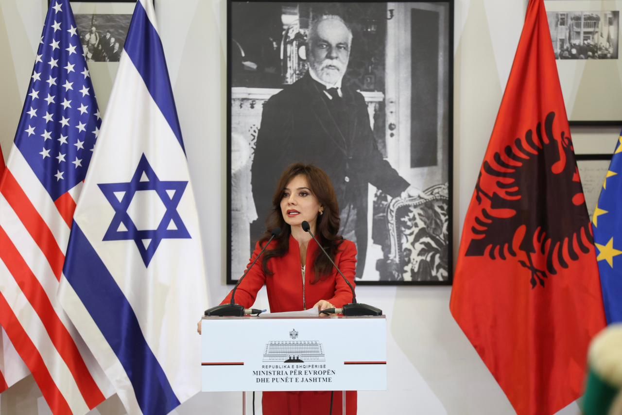 Spiropali në përkujtimoren e Holokaustit: Shpëtimi i hebrenjve, maja ...